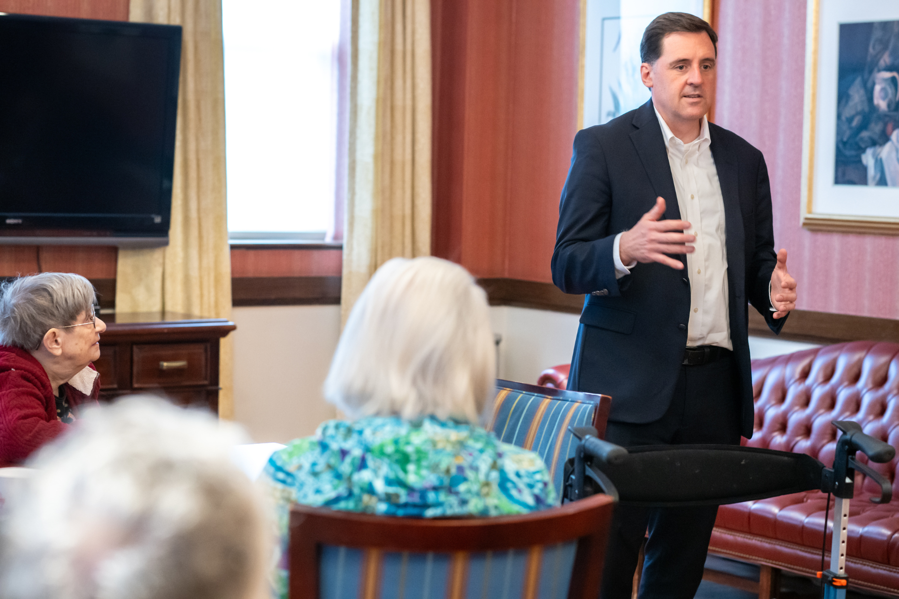 State Rep. Livingstone Connects With Beacon House Residents - Rogerson